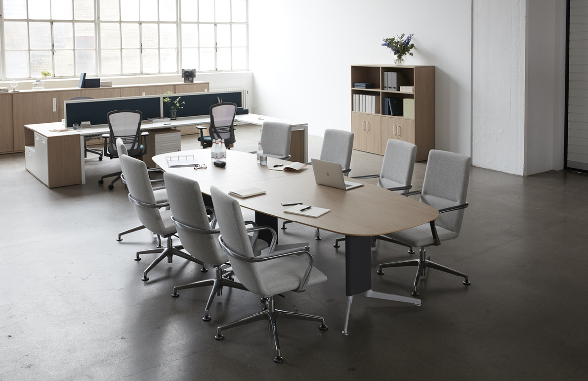 Senator Rapt Chair | Office Furniture Scene